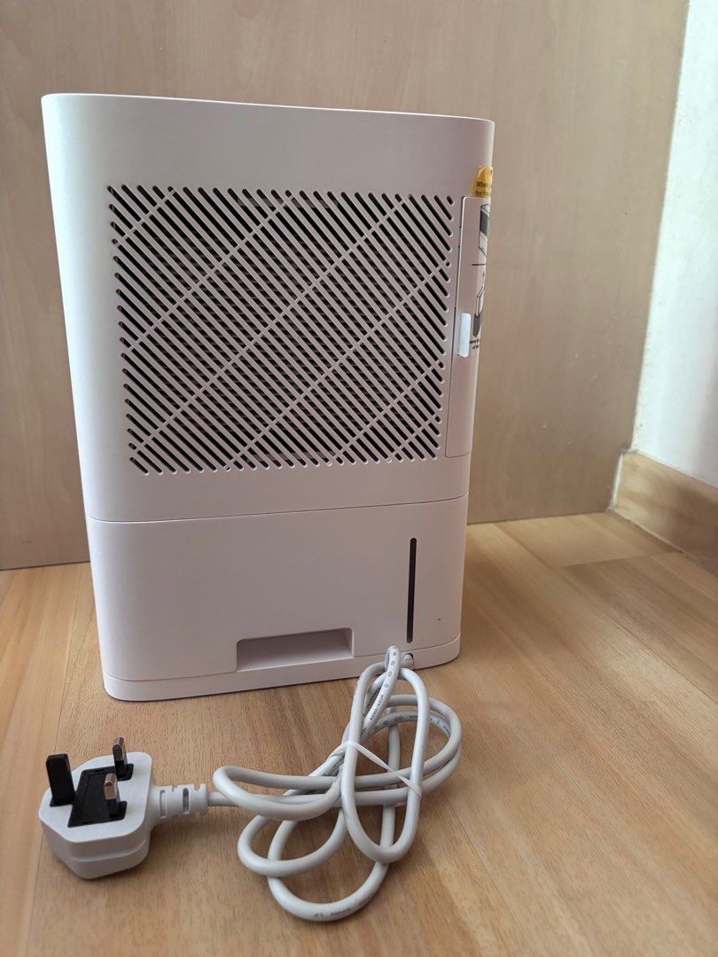 Simplus Dehumidifiers - Like New Condition, TV & Home Appliances, Air ...