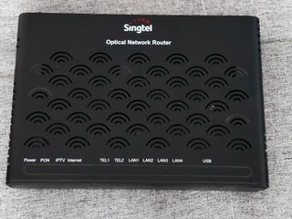 Singtel Optical Network Router Set, Computers & Tech, Parts ...