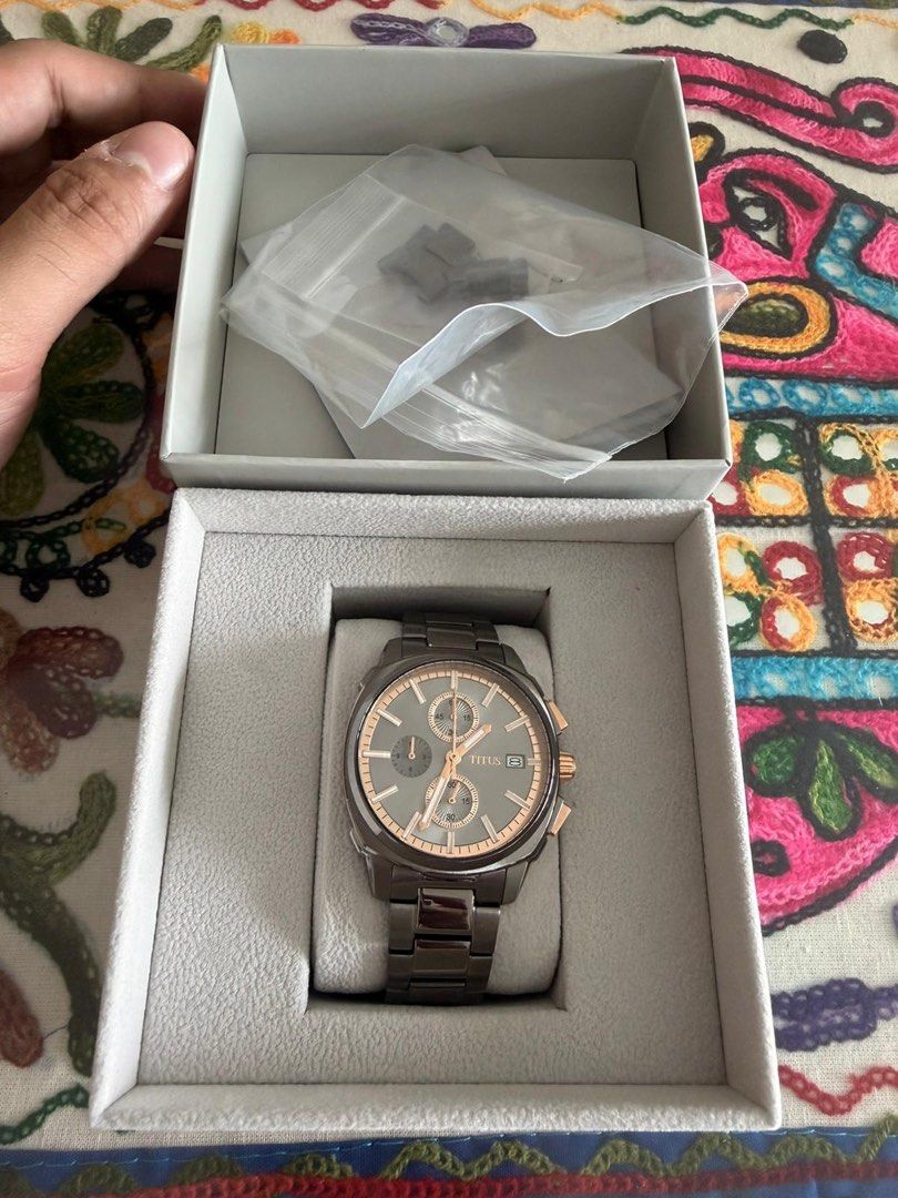 Solvil et Titus Chronograph Watch, Men's Fashion, Watches & Accessories ...