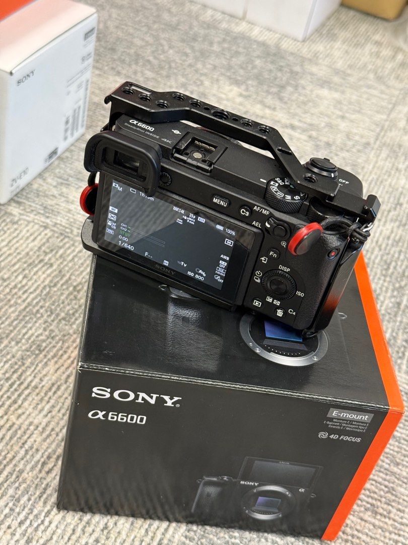 SONY A6600 BODY WITH CAGE, Photography, Cameras on Carousell