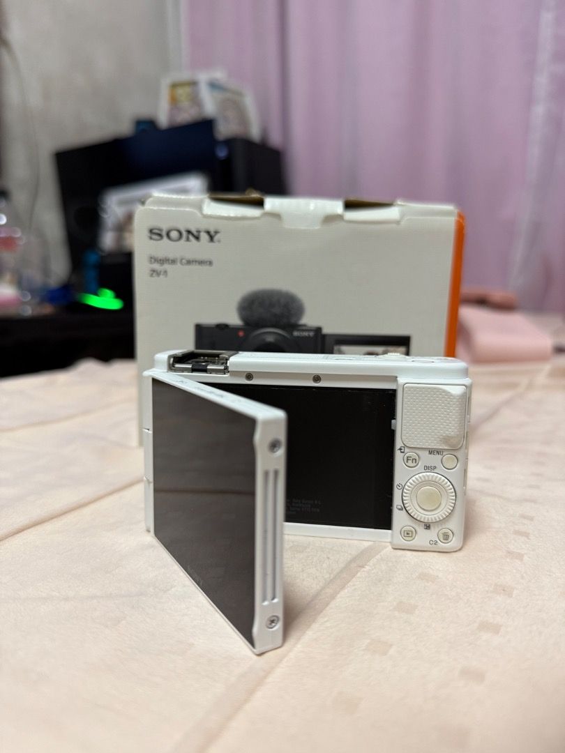 Sony ZV-1 Digital Camera with Accessories, Photography, Cameras on ...