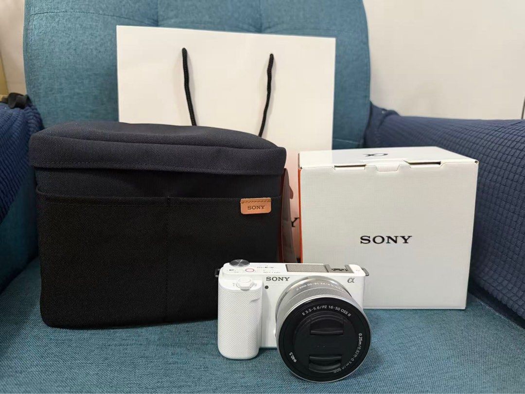 Sony ZV-E10L Kit, Photography, Cameras on Carousell