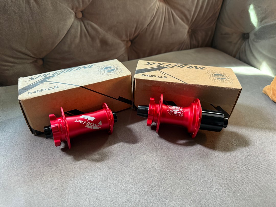 Speedone 640 P.O.E. Red Bike Hubs - Brand New, Sports Equipment ...