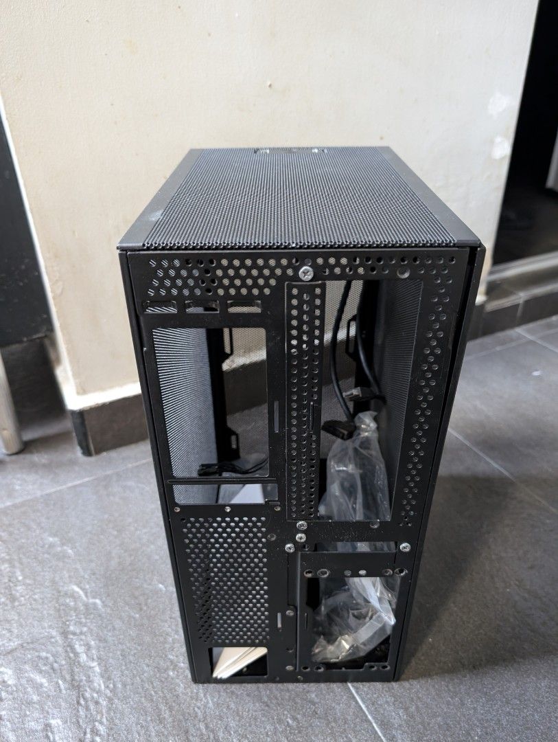 SSUPD Meshlicious Mini-ITX PC Case - Black, Computers & Tech, Parts ...
