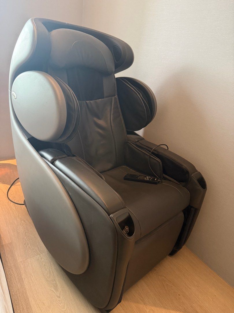Udivine Massage chair, Health & Nutrition, Massage Devices on Carousell
