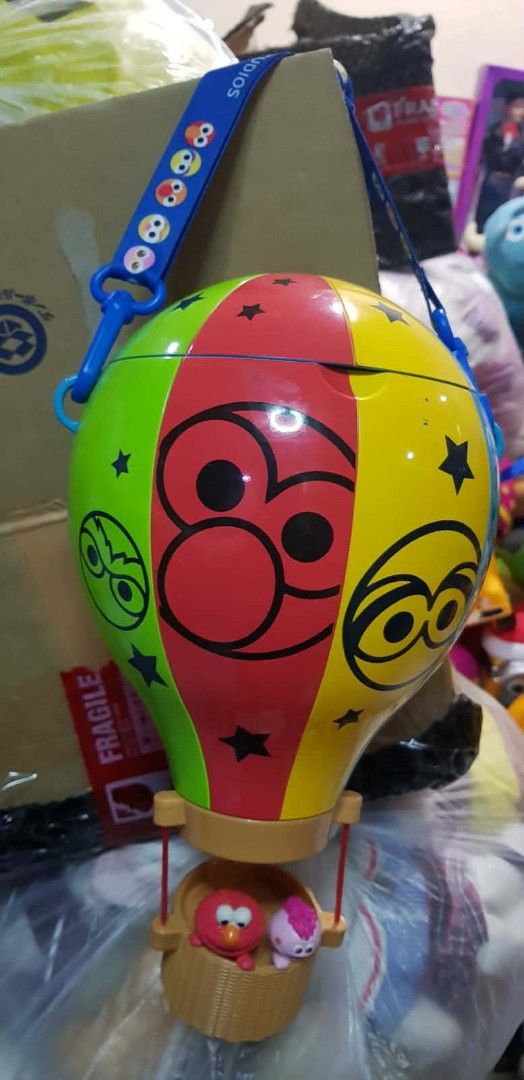 Universal Studios Japan Sesame Street Balloon Bucket, Hobbies & Toys ...