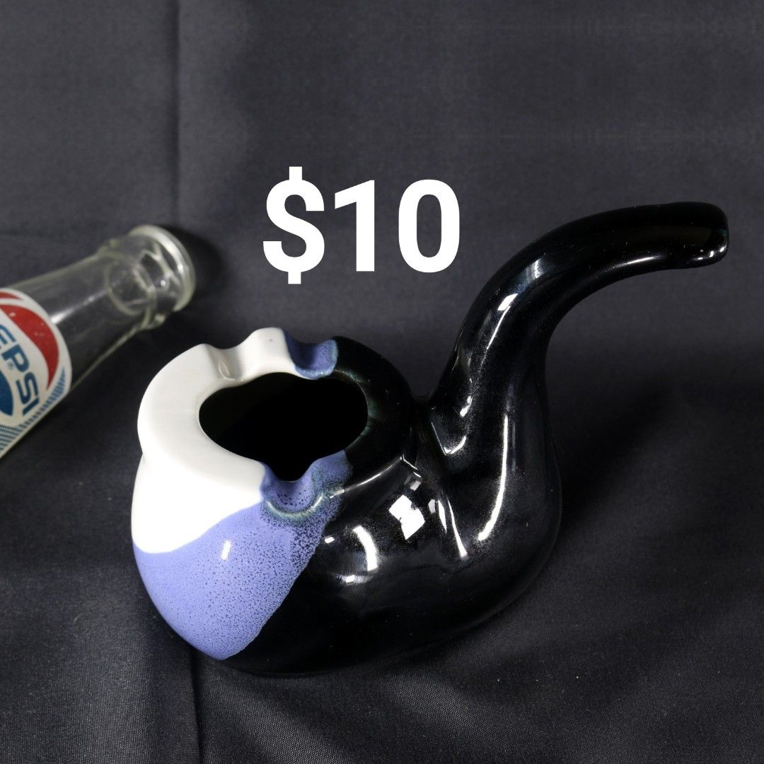 Vintage Ceramic Pipe-Shaped Ashtray, Hobbies & Toys, Memorabilia ...