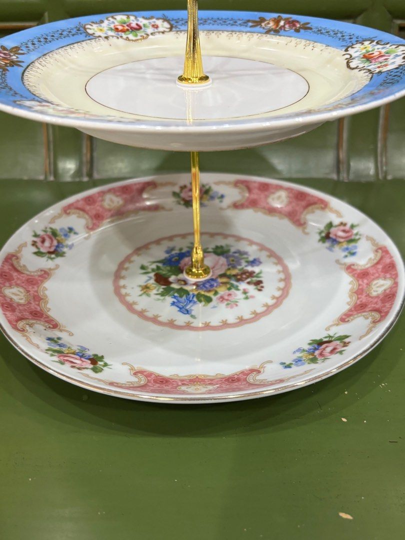 Vintage Floral pattern 2-tier cake and pastry stand plate, Hobbies ...