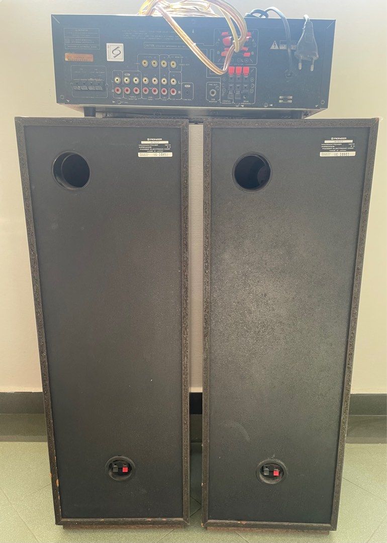 Vintage Pioneer Stereo System - Amplifier and Speakers, Audio ...