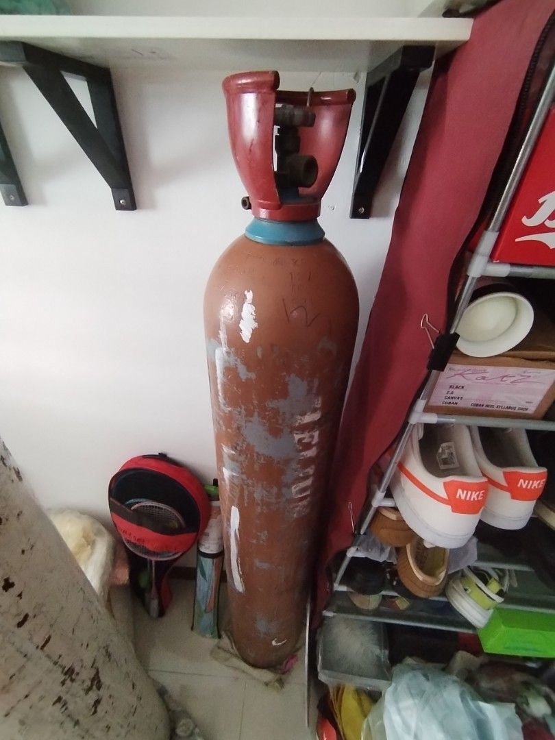 XL empty helium tank, Hobbies & Toys, Stationery & Craft, Craft ...