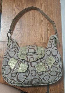 peach bow shoulder bag, Luxury, Bags & Wallets on Carousell