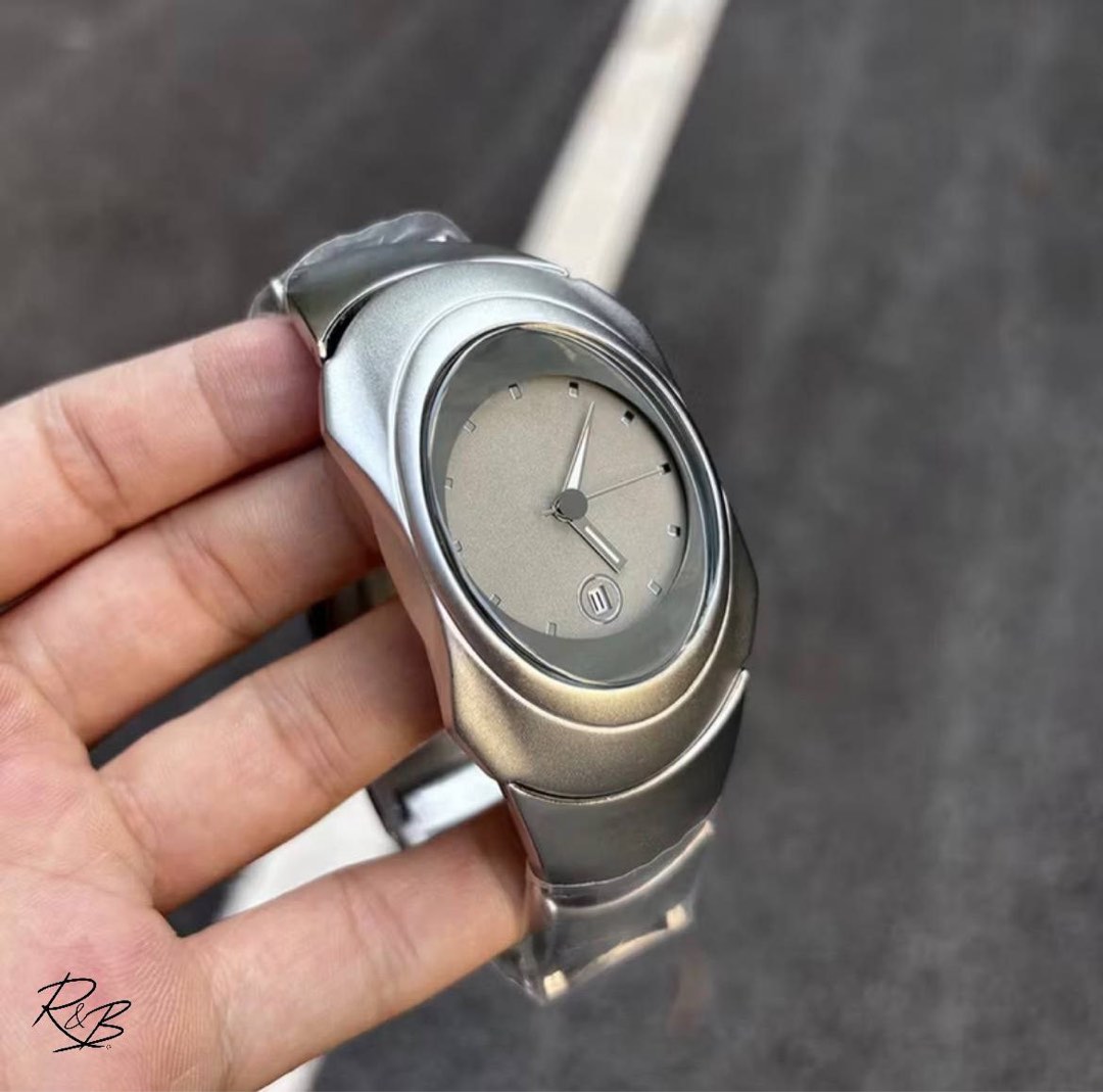 Y2K Unique Bold Watch (Black steel/Silver), Luxury, Watches on Carousell