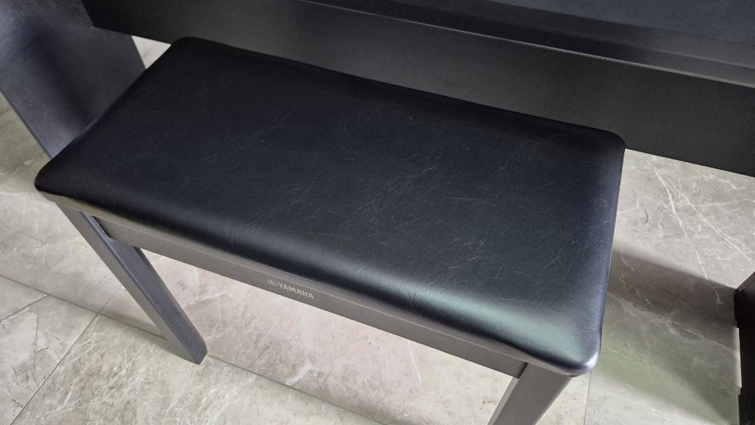 Yamaha P125 Digital Piano with Bench, Hobbies & Toys, Musical ...