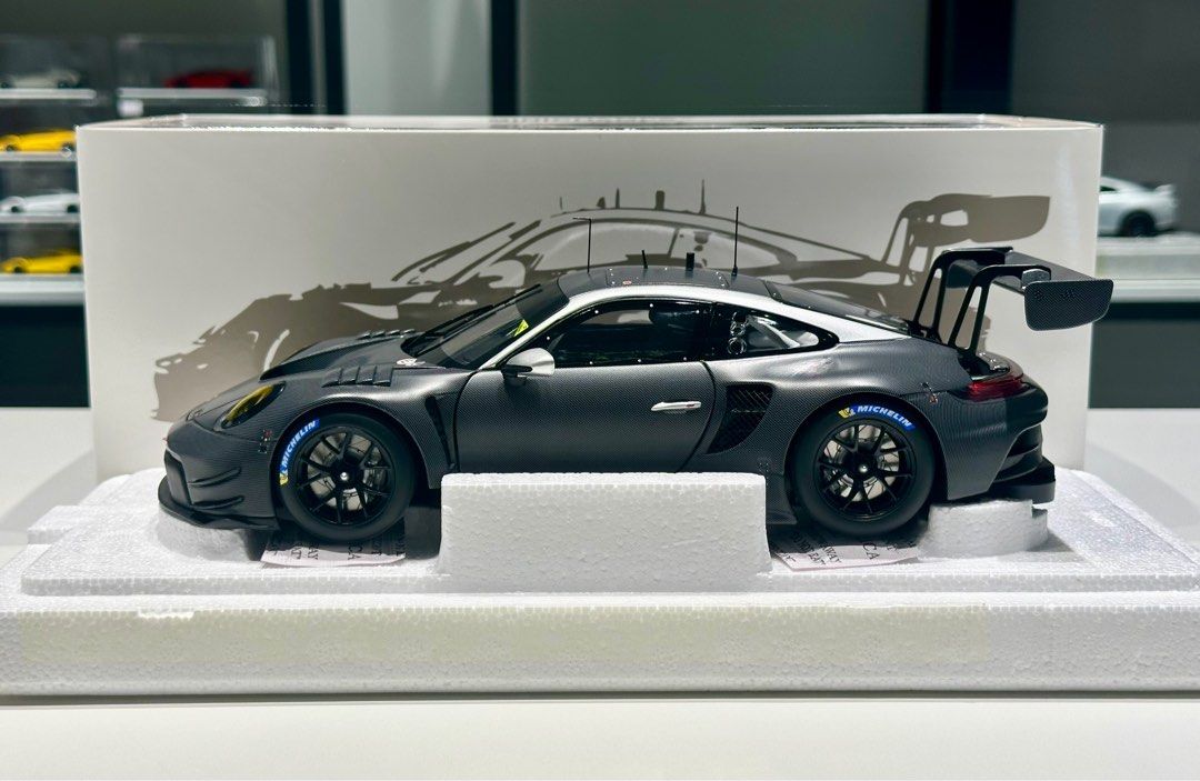 1/18 Minichamps Porsche 911 (992) GT3 R 2023 Full Carbon Body, Hobbies ...