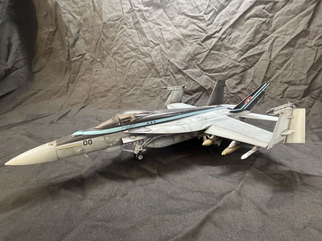1/48 Hobby Boss Super Hornet F/A-18E DIY Finished Model (Junk), Hobbies ...