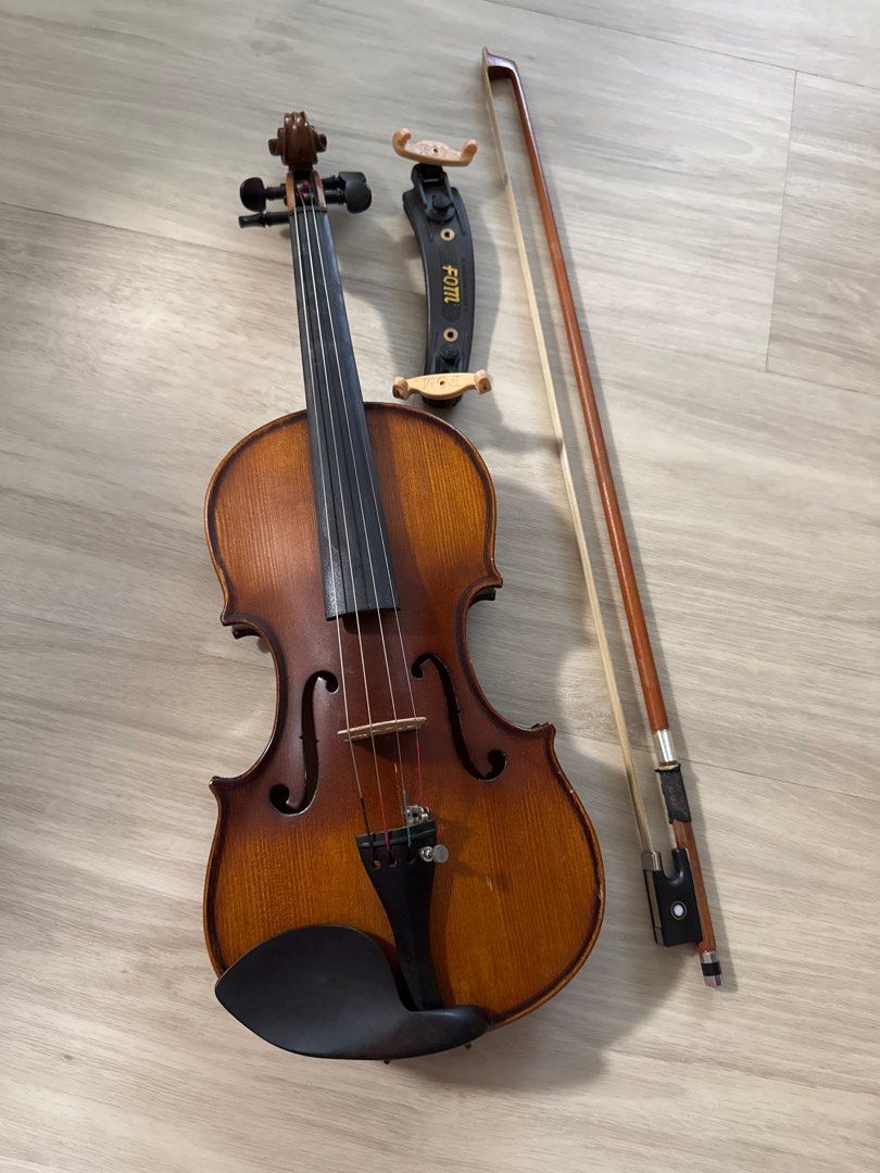 1/4 Violin (free Shoulder Rest), Hobbies & Toys, Musical Instruments on ...