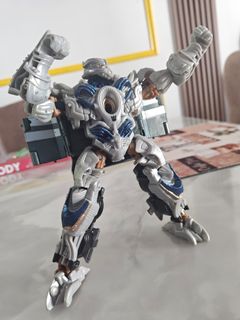 Transformers lg24 Shockwave with headmaster grax for skullcruncher ...