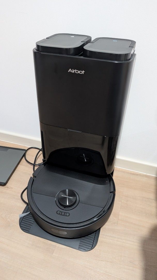 Airbot x40 Robot Vacuum Cleaner, TV & Home Appliances, Vacuum Cleaner ...