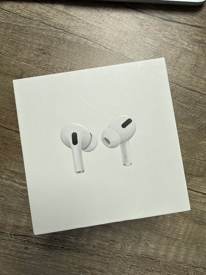 Apple AirPods Pro with Wireless Charging Case, Audio, Earphones on ...