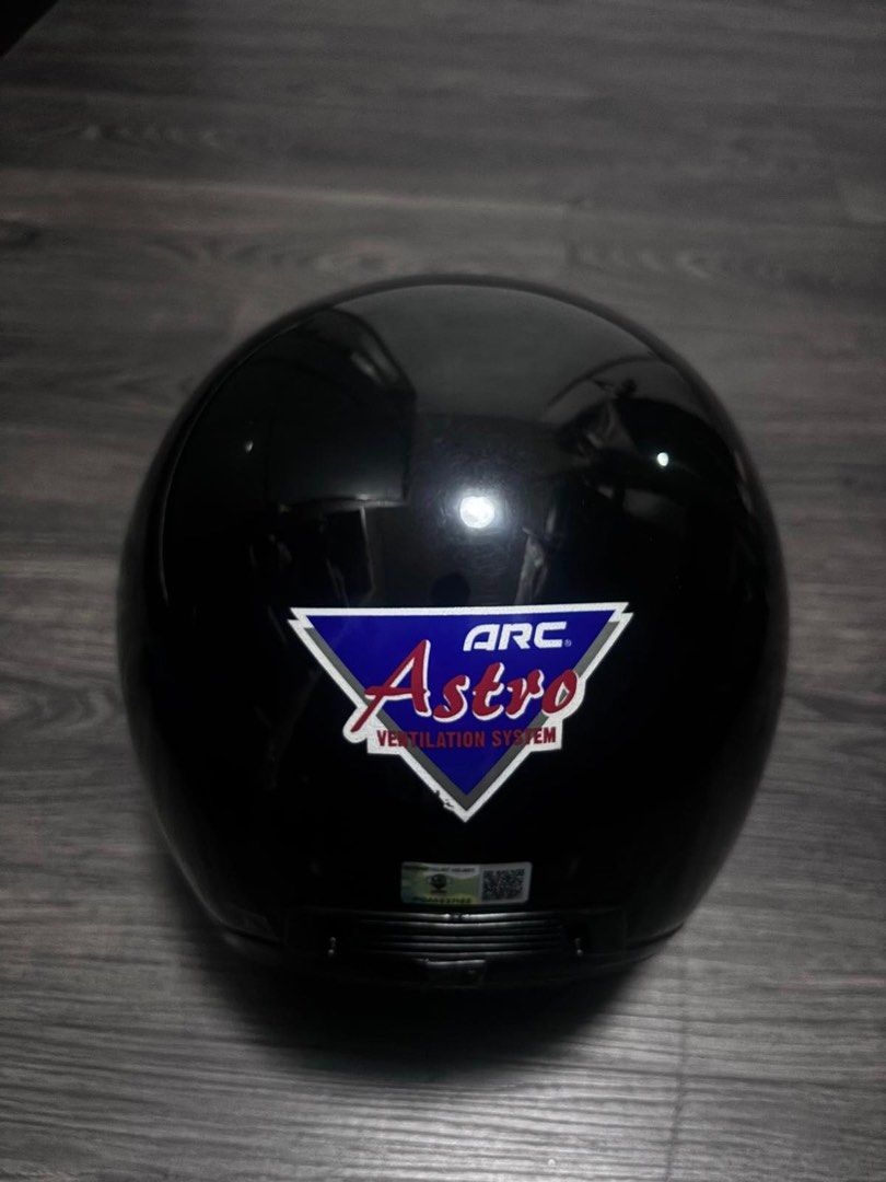 Arc Astro helmet (Black), Motorcycles, Motorcycle Apparel on Carousell