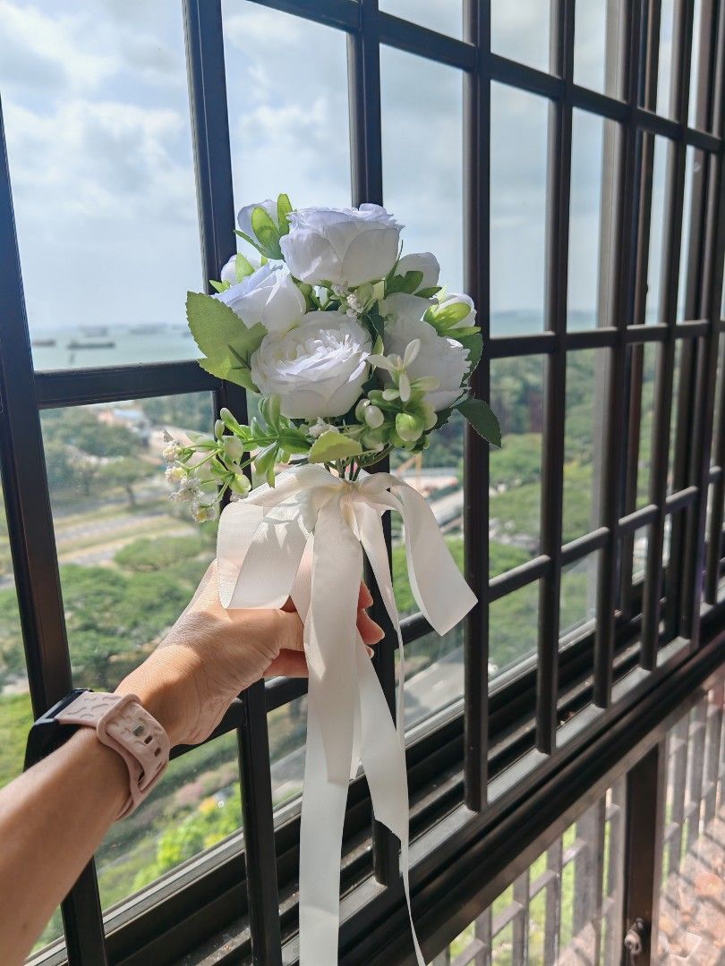 Artificial White Rose Wedding Bouquets for bridesmaid of flower girl ...
