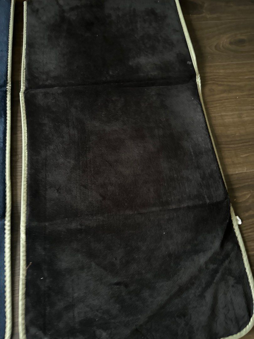 Back resting prayer mat / sejadah x 2 (blue & black), Hobbies & Toys ...