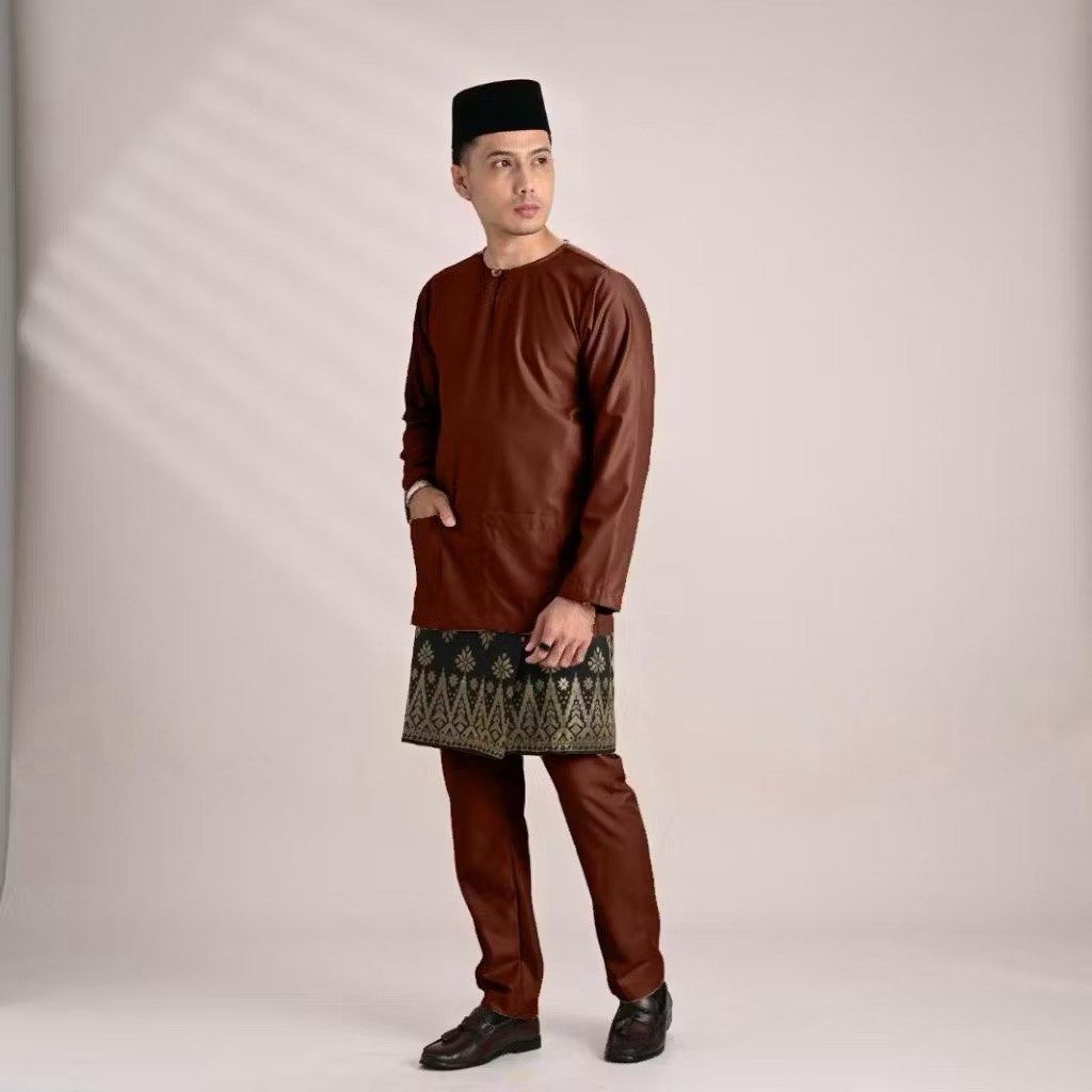 Baju Melayu Teluk Belanga in Rich Brown 2 (Warisan My), Men's Fashion ...
