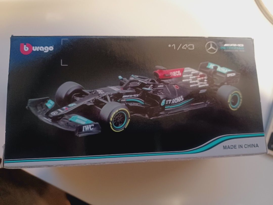 Bburago Mercedes-AMG Petronas F1 W12 E Performance 1:43, Hobbies & Toys ...