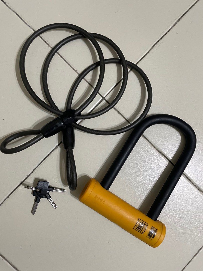 Bike Lock with Cable and Keys, Sports Equipment, Bicycles & Parts ...