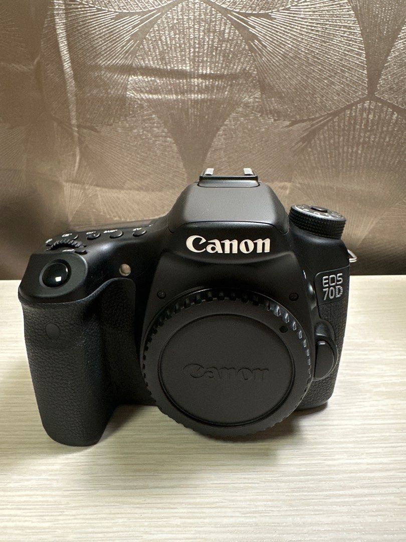 Canon EOS 70D DSLR Camera, Photography, Cameras on Carousell