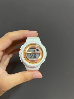 Casio Quartz Watch with Arabic Numerals Tawaf, Women's Fashion, Watches ...