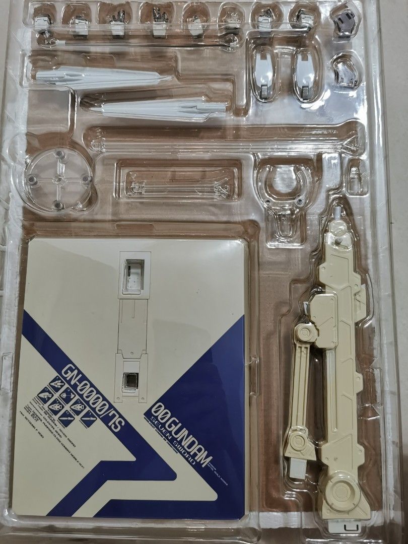 *Cheapest * Bandai Metal Build 00 Gundam Seven Sword, Hobbies & Toys ...