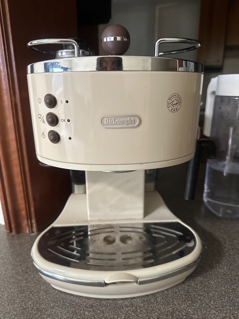 DeLonghi Espresso coffee Machine + coffee grinder set, TV & Home ...