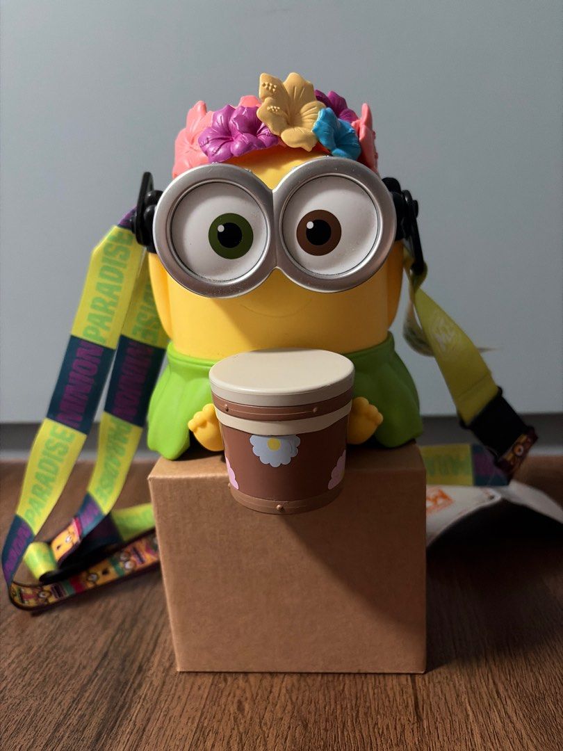 Despicable Me Minion Drink Cup - Universal Studios, Furniture & Home ...