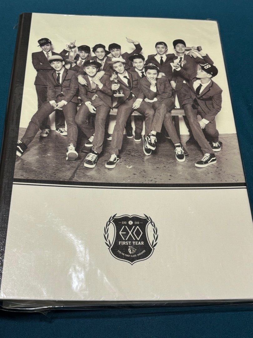 EXO XOXO THE FIRST CLASS MERCHANDISE - Hardcover File, Hobbies & Toys ...