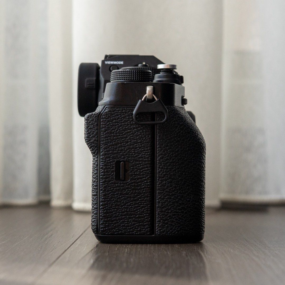 Fujifilm XT4 body, Photography, Cameras on Carousell
