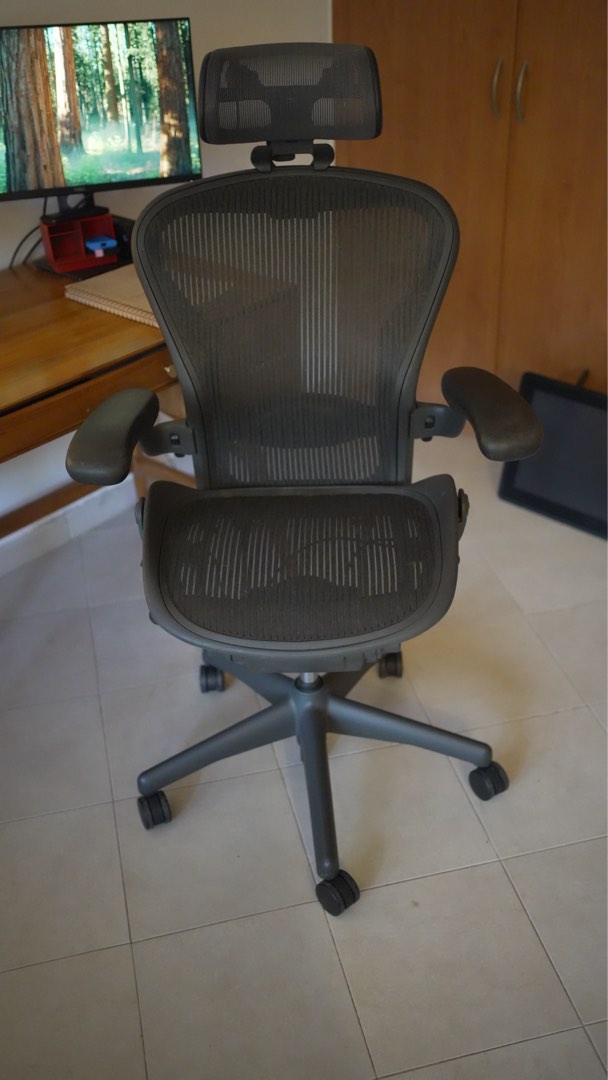 Herman Miller Aeron Ergonomic Office Chair (b), Furniture & Home Living ...