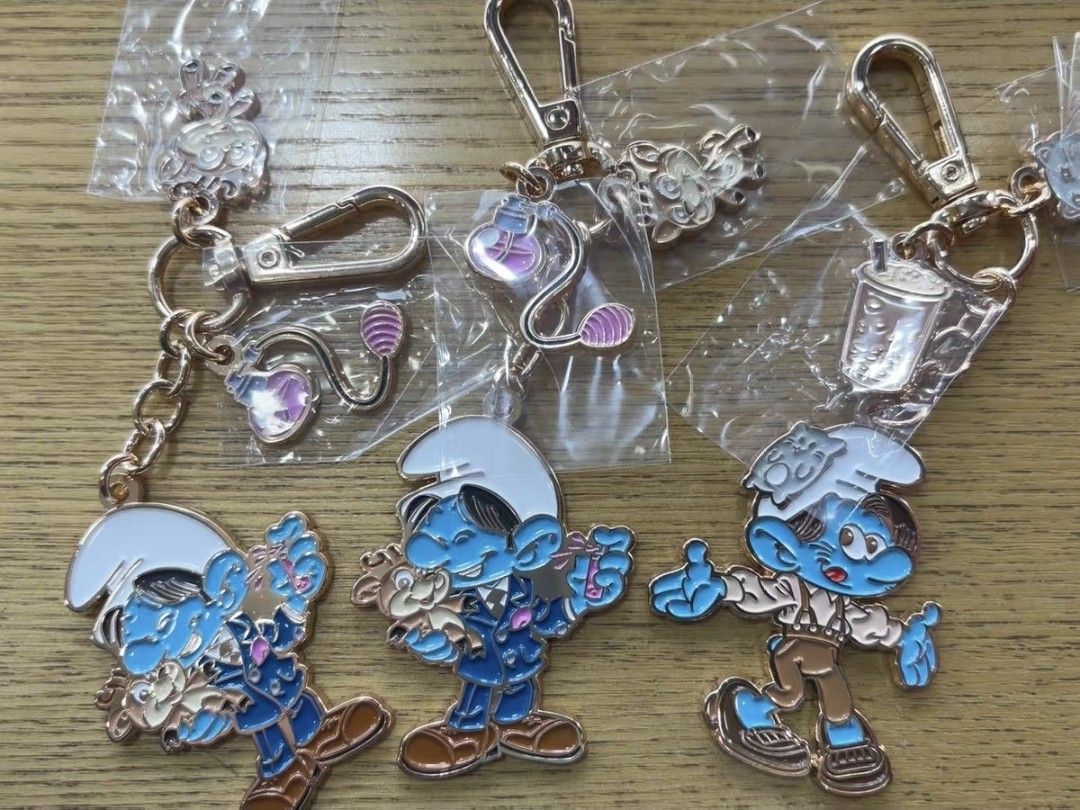 HTB Seventeen x Smurfs Keychain, Hobbies & Toys, Memorabilia ...