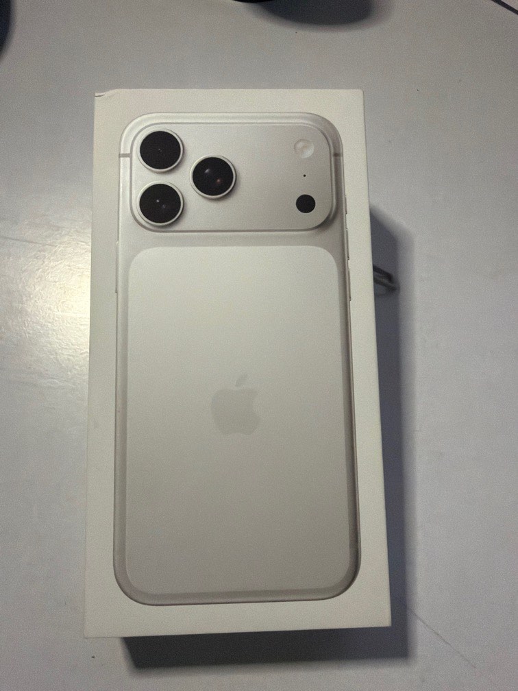 iPhone 17 Pro Max Silver 256GB, Mobile Phones & Gadgets, Mobile Phones ...