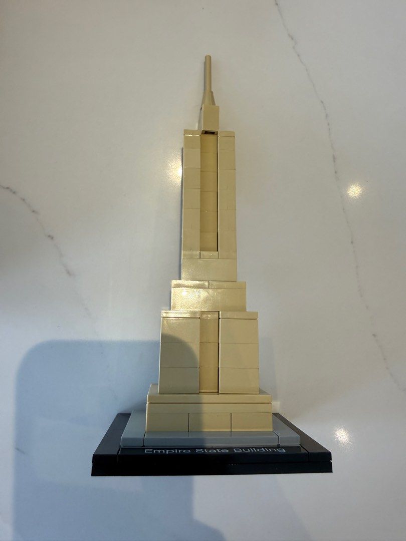LEGO Architecture Empire State Building 21002, Hobbies & Toys, Toys ...