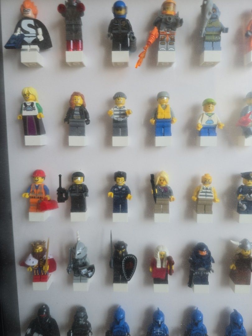 Lego Minifigure Display Case - 66 minifig Various Characters, Hobbies ...