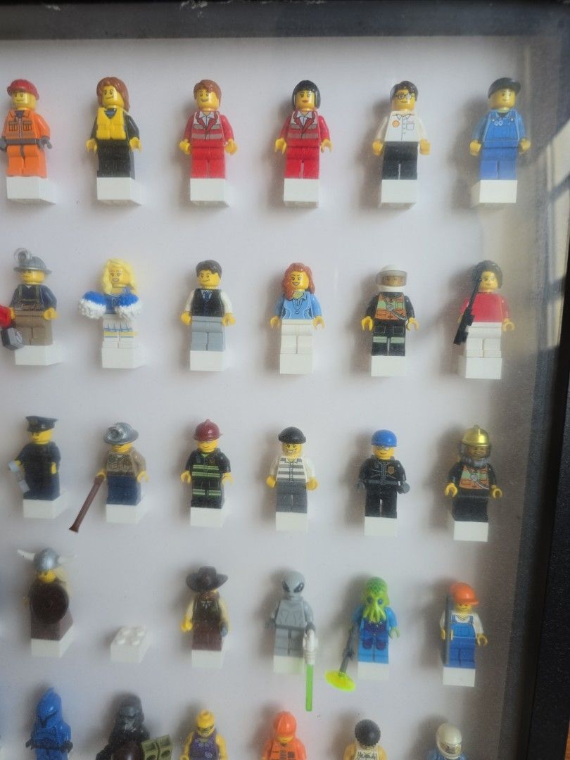 Lego Minifigure Display Case - 66 minifig Various Characters, Hobbies ...