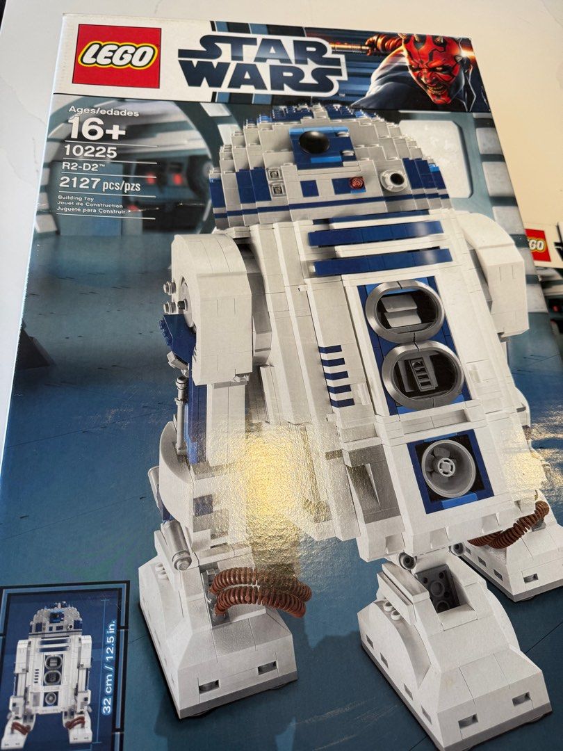 LEGO Star Wars R2-D2 10225 Set, Hobbies & Toys, Toys & Games on Carousell