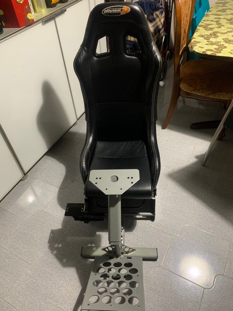Logitech G29 Racing Wheel & Playseat Evolution, Video Gaming, Gaming ...