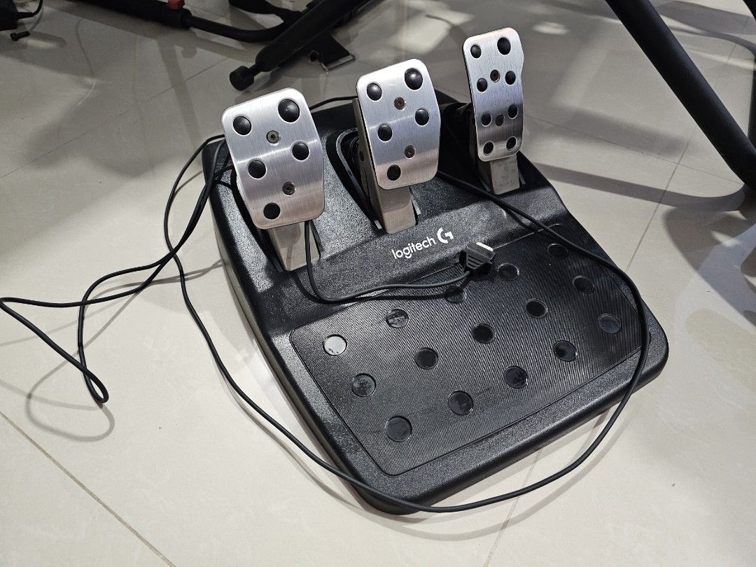 Logitech G29 Racing Wheel with Pedal Upgrade, Video Gaming, Gaming ...