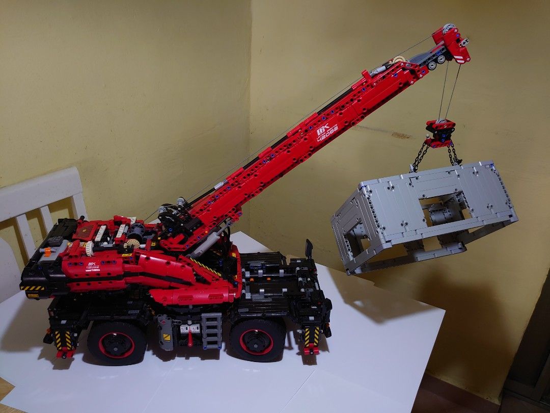 Lowest in Carousel. LEGO Technic 42082 Rough Terrain Crane set ...