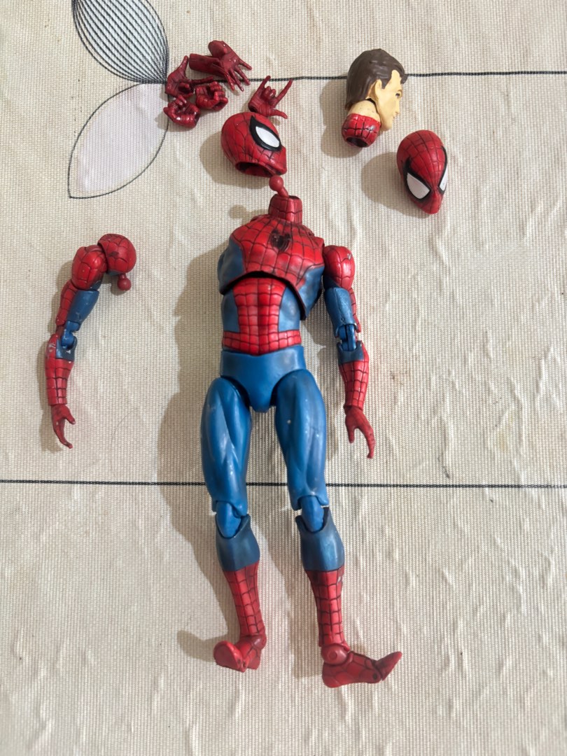 Bootleg Mafex 075 Spider-Man, Hobbies & Toys, Toys & Games on Carousell