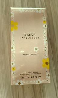 Marc Jacobs Daisy Eau de Toilette, Beauty & Personal Care, Fragrance ...