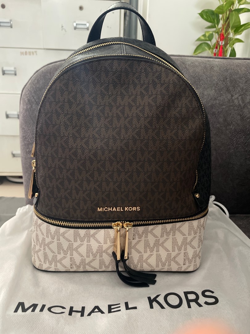 Michael Kors Signature Backpack, Women's Fashion, Bags & Wallets, Beach ...