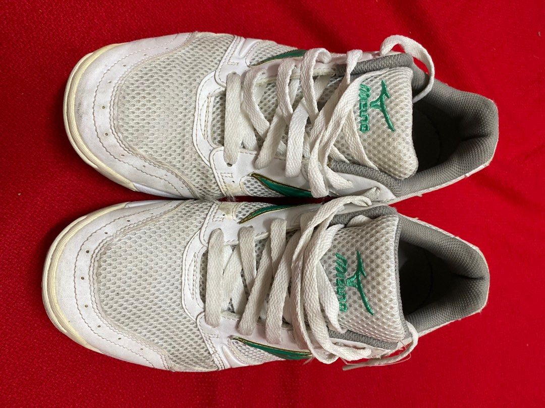 Mizuno Badminton Shoes - White and Green, Men's Fashion, Footwear ...